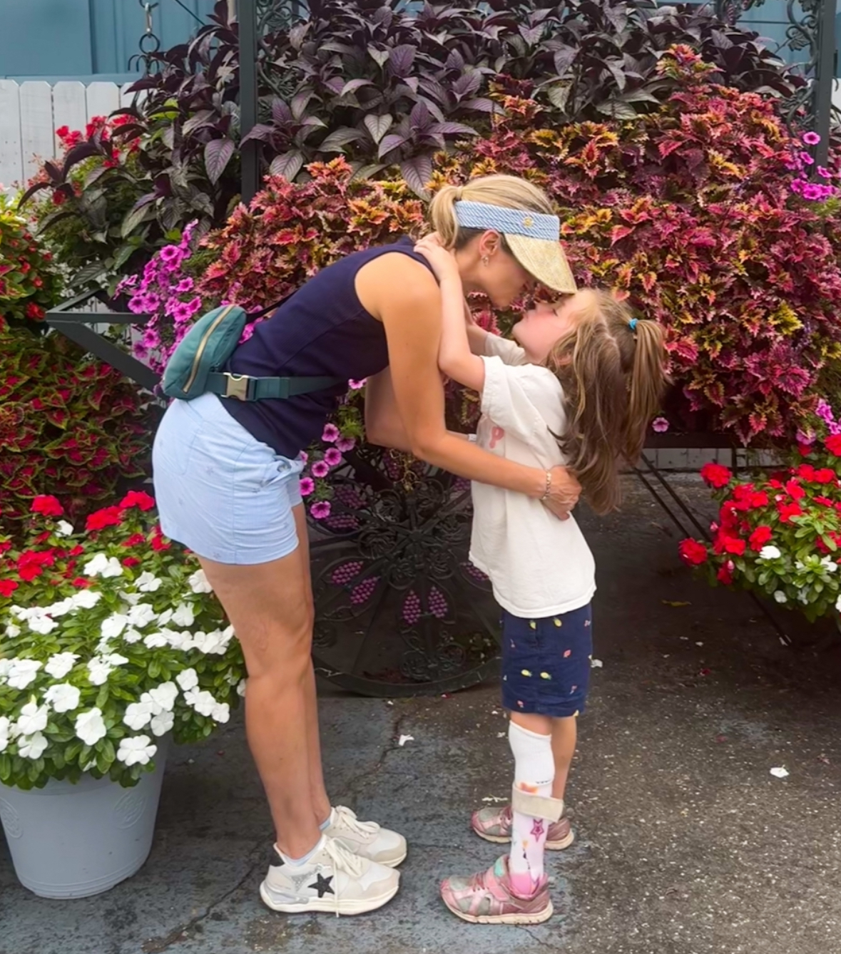 Rookie teammate crosses Boston Marathon®️ finish line in honor of her 6 ...